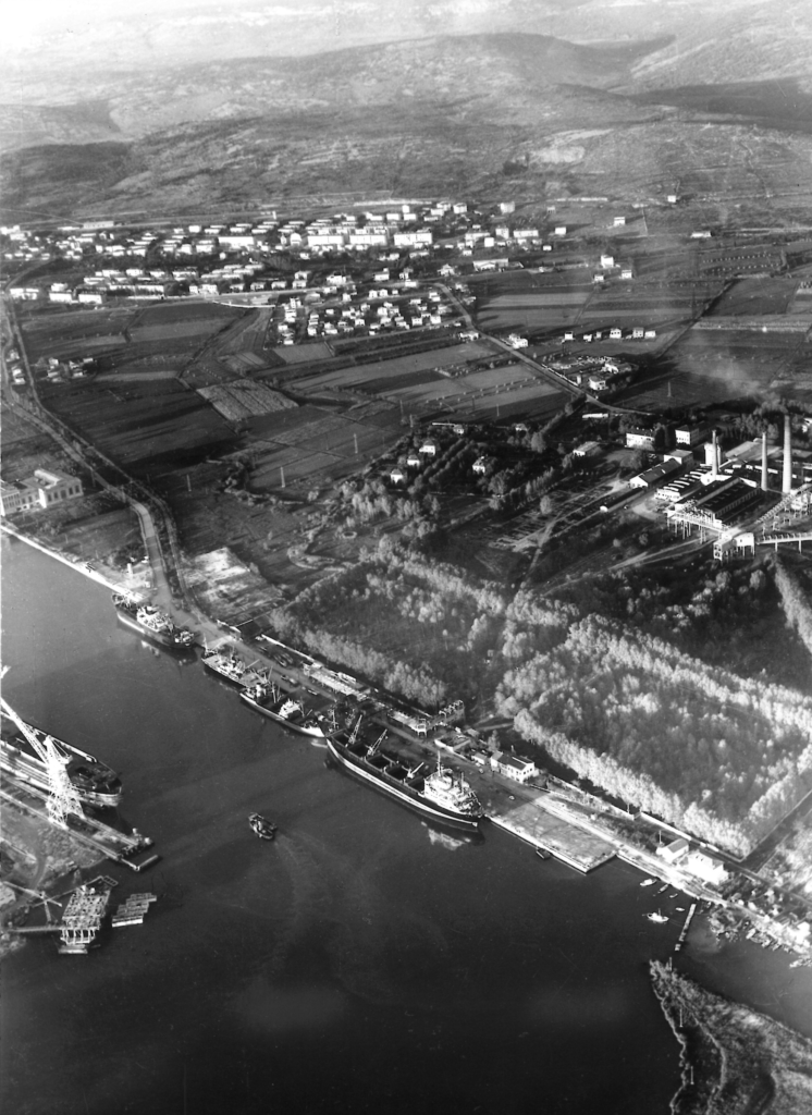 THE HISTORY OF THE PORT OF MONFALCONE - Remember Adrijo